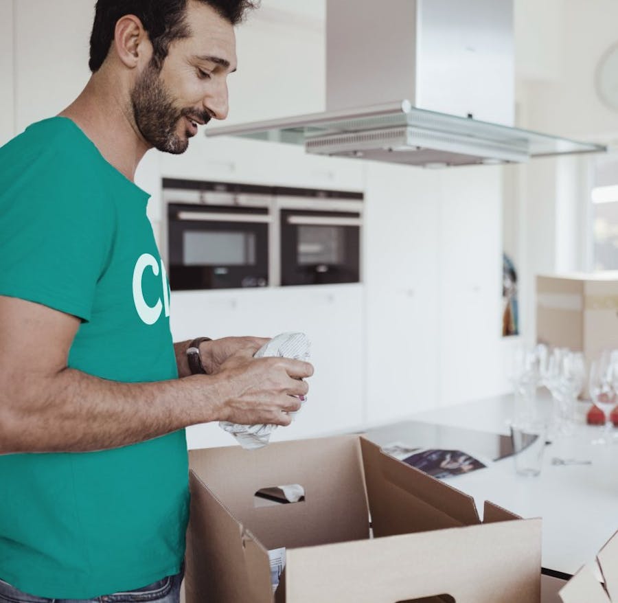 Clutter | Moving & Storage